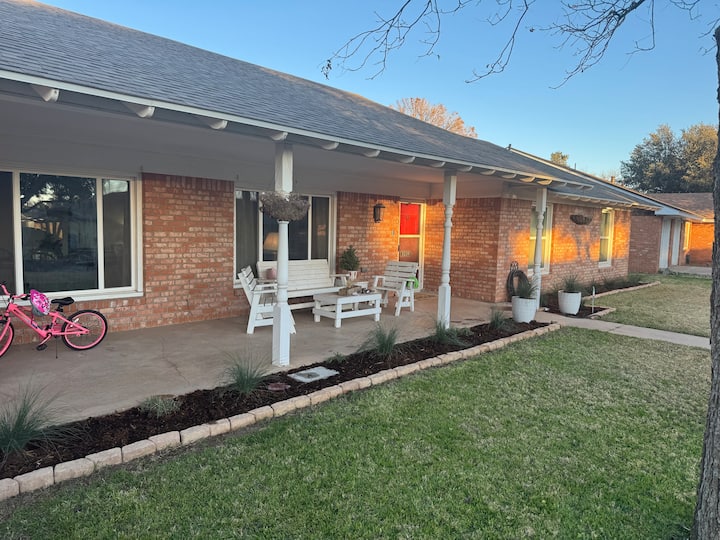 Monarch House - Central Midland - Midland, TX