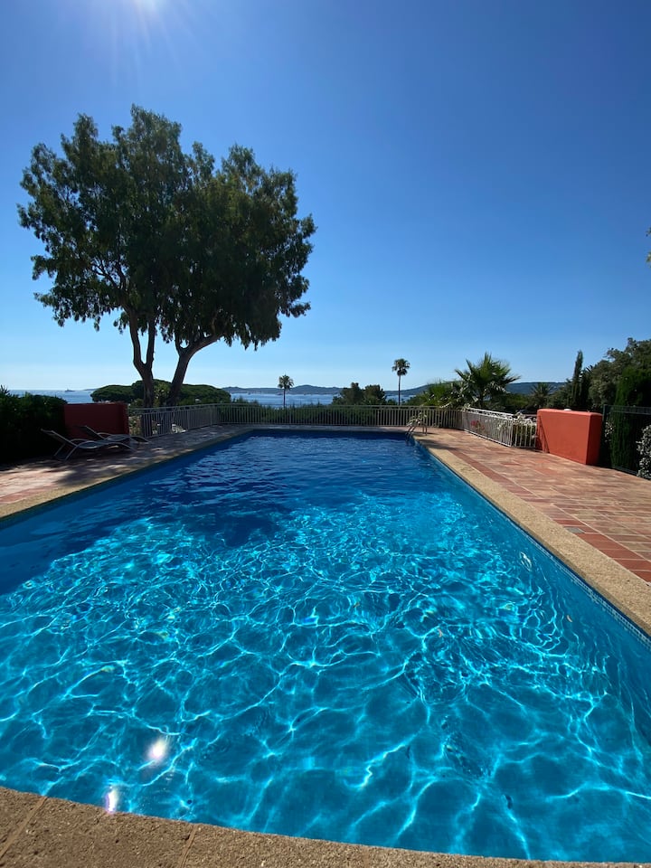 Charmant Mazet • Vue Mer Face à Saint-tropez - Grimaud