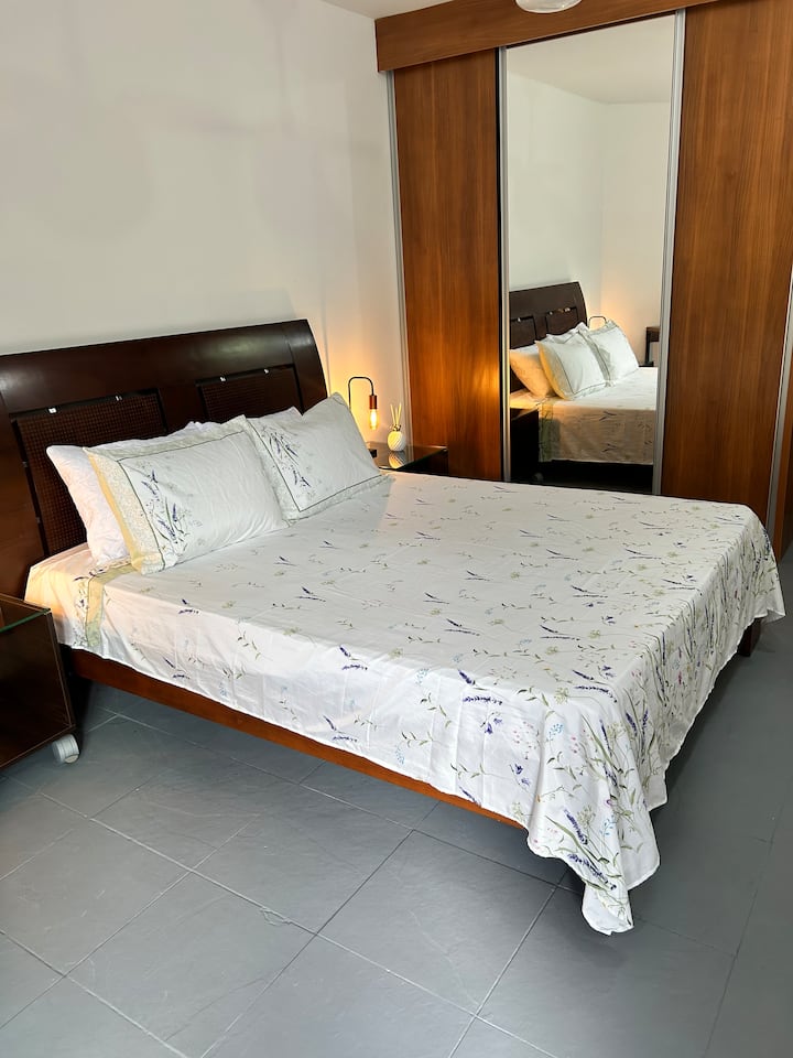 Flat Copacabana/leme | 5 Minutos Da Praia - Rio de Janeiro