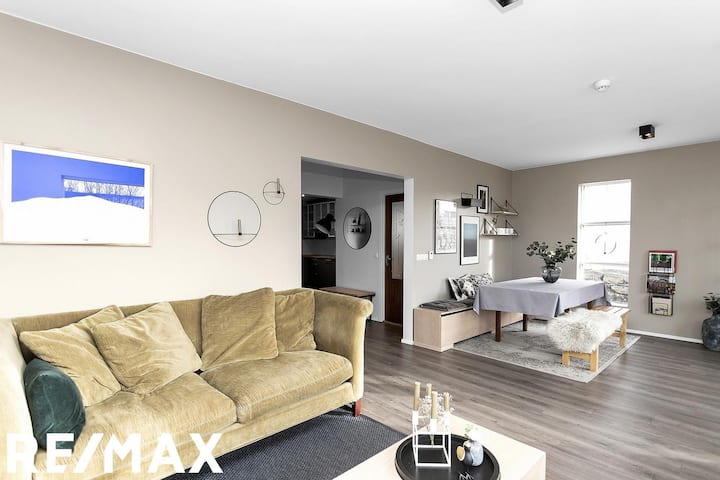 3br House With Hot Tub - Reykjavík