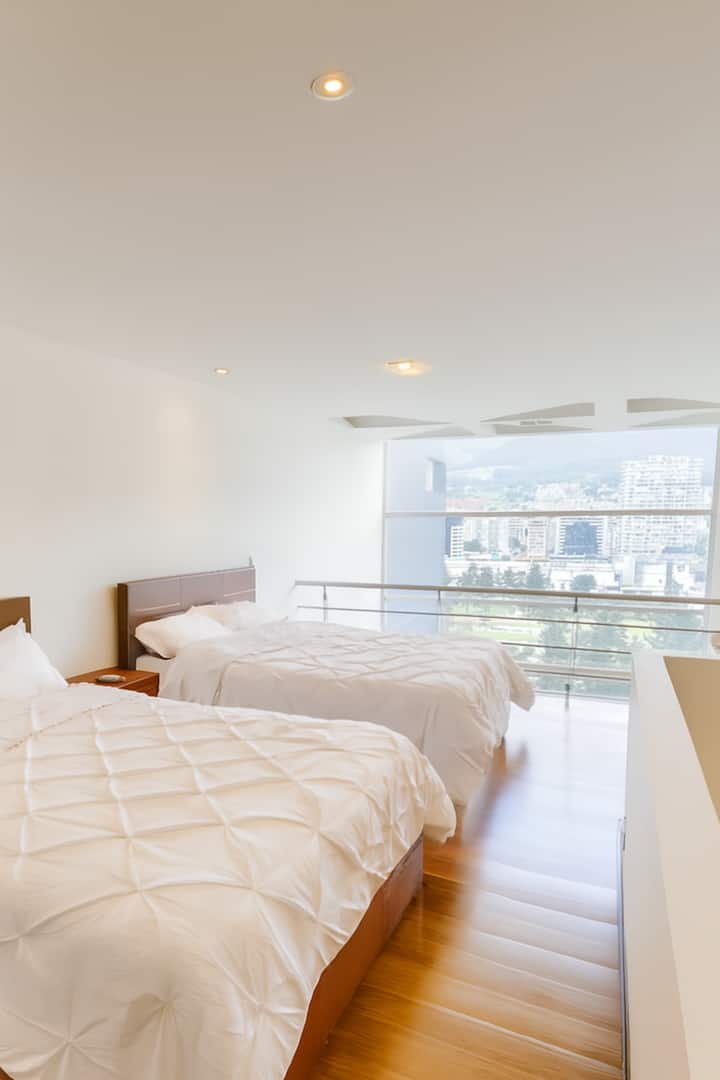Hermoso Loft Con La Mejor Vista Y Ubicación - Quito