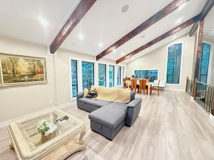 Peaceful 3-unit Forest Estate With Creek Views - Aldergrove