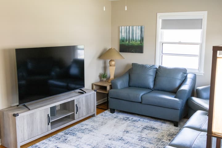 3 Bed 2 Bath | 2 King’s | Family Friendly |Keyless - リンカーン, NE