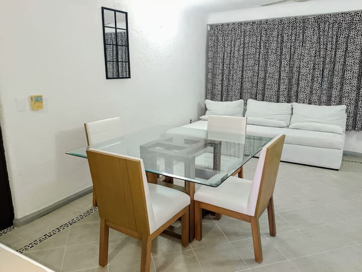 Depto. Excelente Ubicación 2 Recámaras Y Baños - Acapulco
