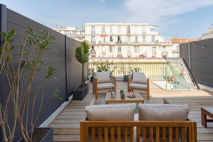 "Le Rooftop" 1 Chambre Avec Toit Terrasse - ibis budget Nice Californie Lenval