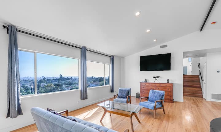 Los Feliz Hills Full House Spectacular Views - Los Angeles, CA