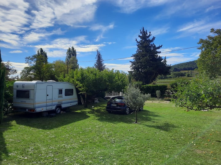 Charmanter Wohnwagen In Vinsobres - Valréas