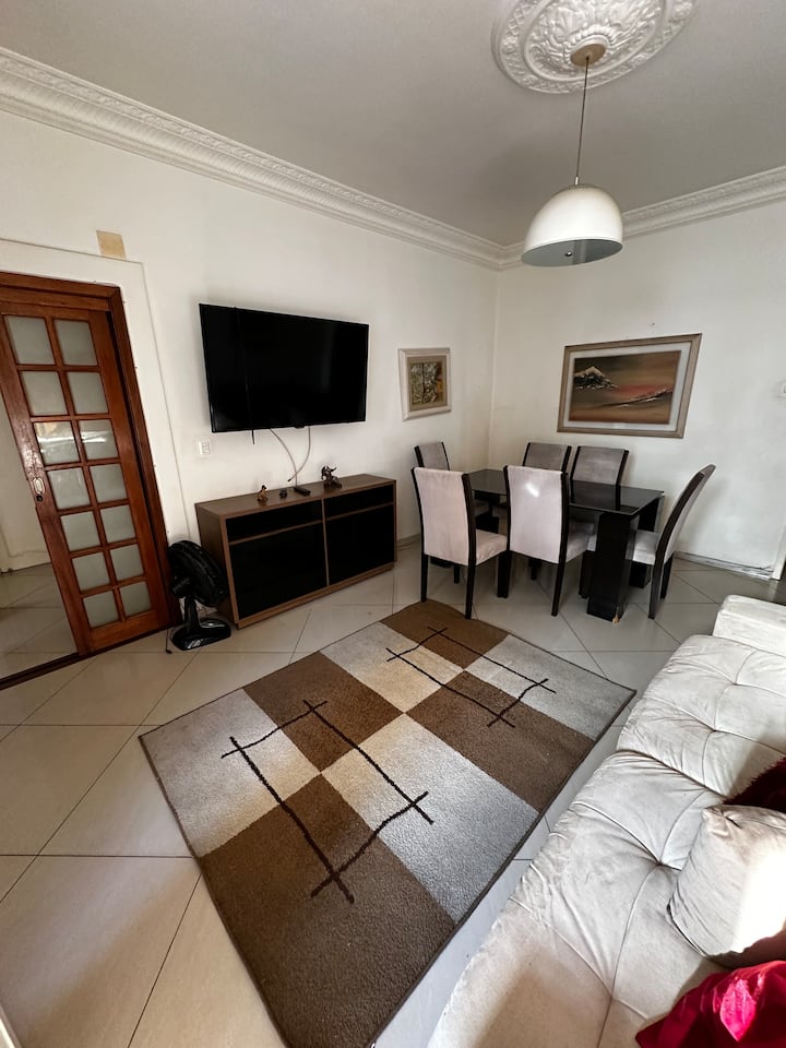 03 Quartos Copa, 200m Da Praia - Rio de Janeiro