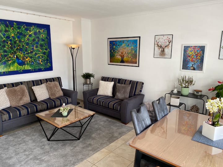 Schöne Helle Wohnung Mit Balkon In Essen - Essen