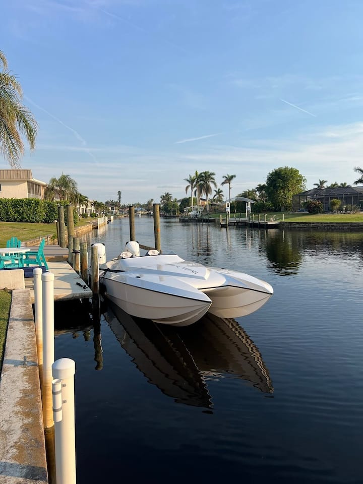 Waterfront Retreat - Cape Coral, FL
