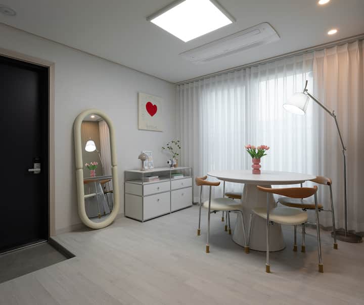 #명동역#침실2#침대3#엘리베이터#남산타워#가족여행#조용함#명동야시장#서울#신축#엘리베이터 - Corea del Sur