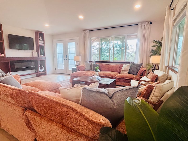 Luxe Private Basecamp • Lanai, Bbq & Beach Gear - Hawaii