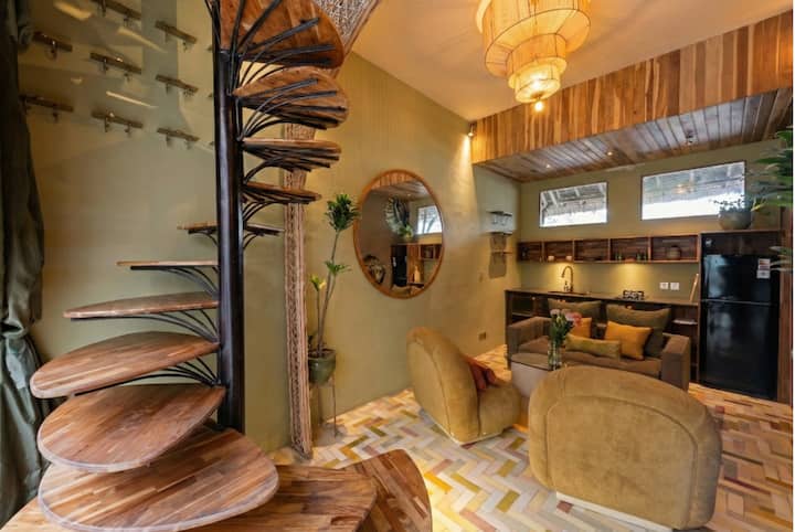 Rare 2br Ubud Apt W. Kitchen+office+hot Tub+b'fast - Ubud