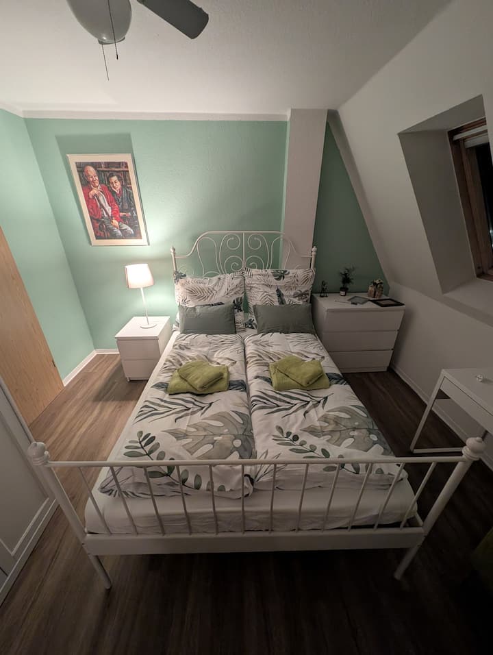 Cozy Double Room With City Views - Dresden