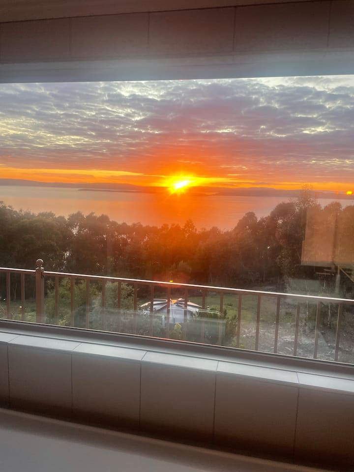 Cliff Top Mansion - Hobart