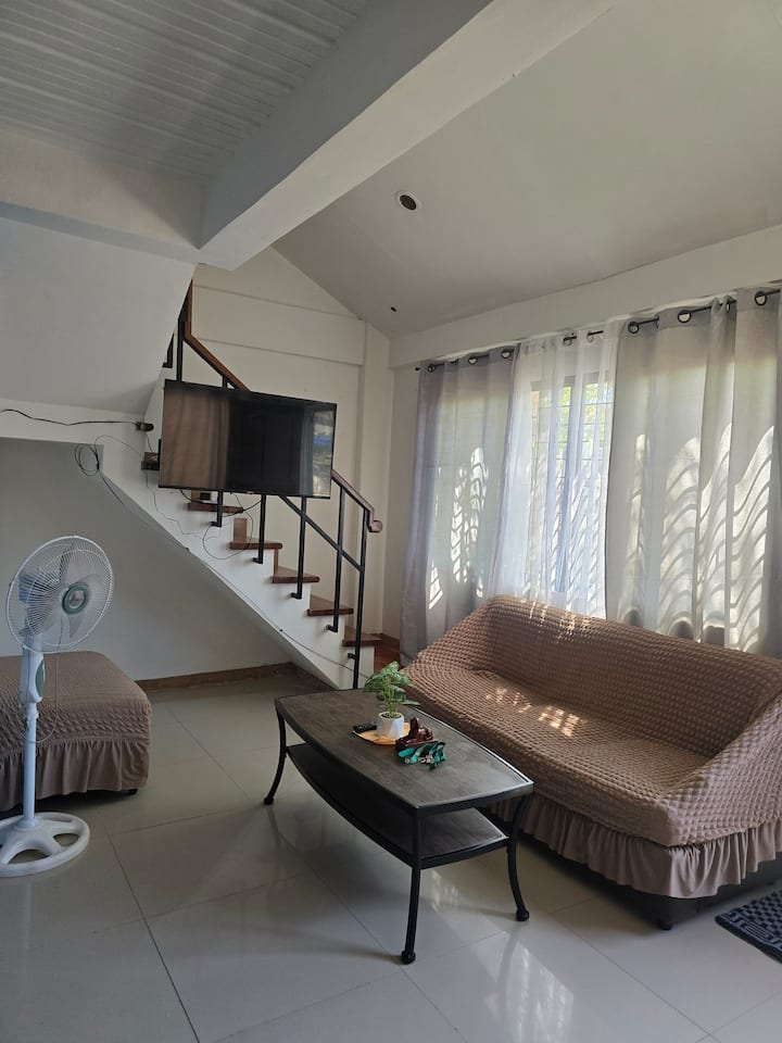 Chelsea's Haven - Entire House - Bacolod