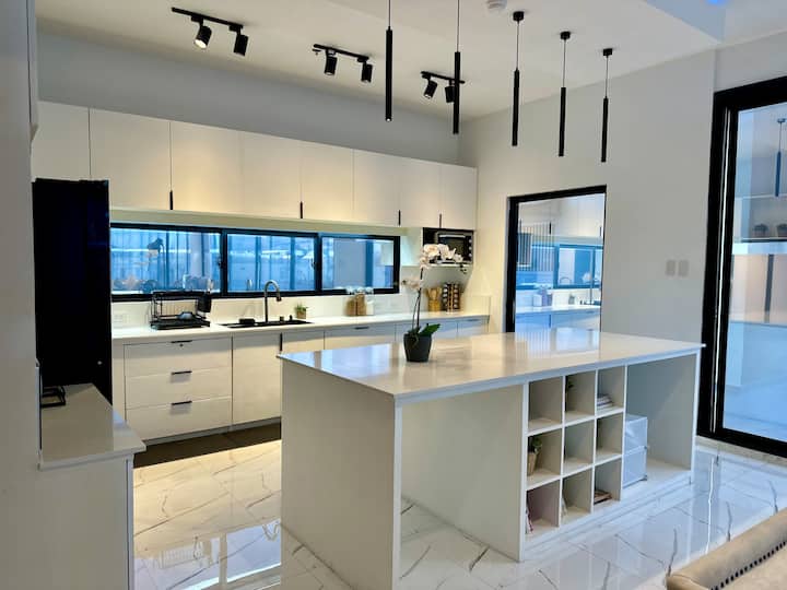 Party Penthouse For 30 Persons In Cubao, Qc - Pasig