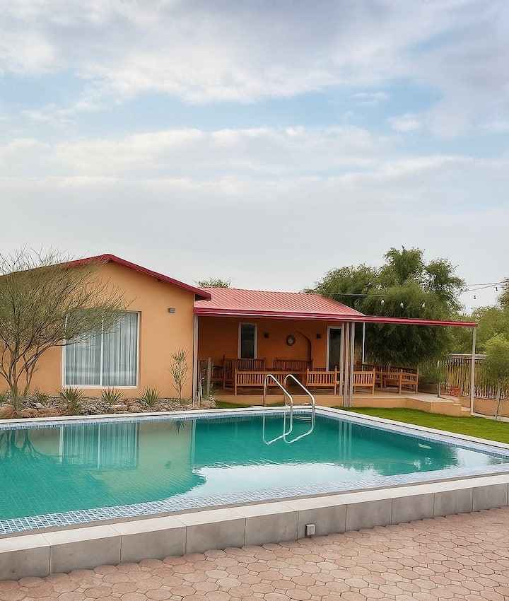 9 Bedrooms In A Lovely Farm Stay - Ras Al-Khaimah