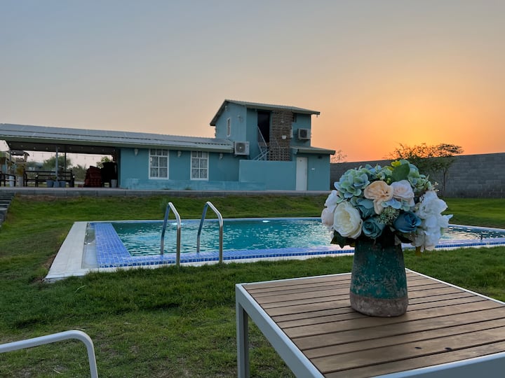 9 Bedrooms In A Lovely Farm Stay - Ras al Khaimah