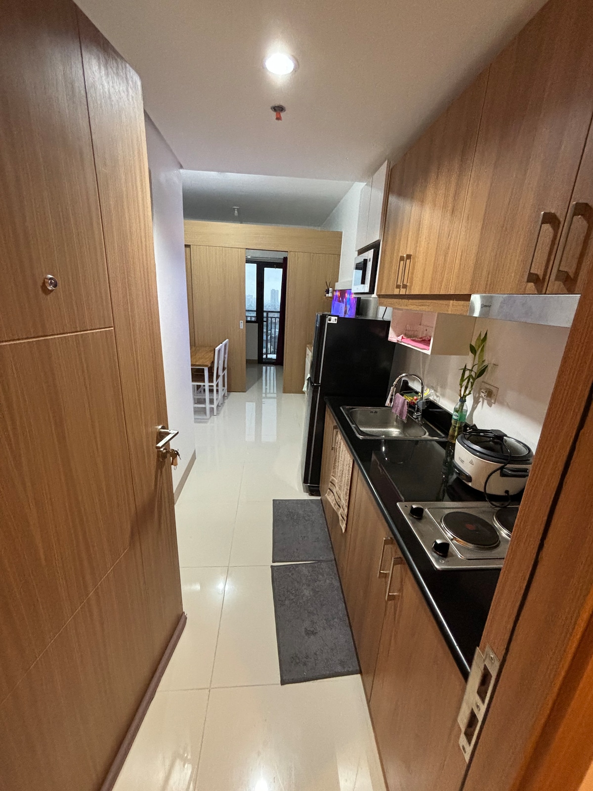 Cozy homey condo unit in Makati. - Hotels for Rent in Makati, Kalakhang ...