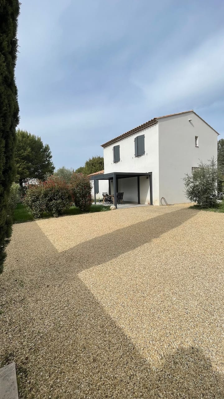 Maison, 8 Personnes. - Aix-en-Provence