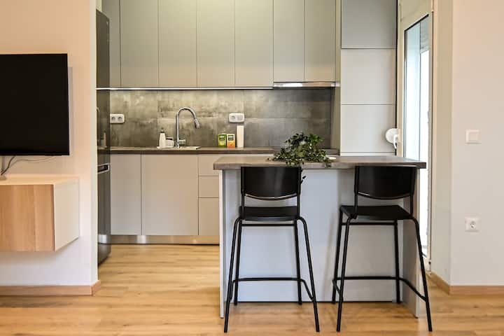 East Of Thessaloniki - Thessaloniki Airport Makedonia (SKG)