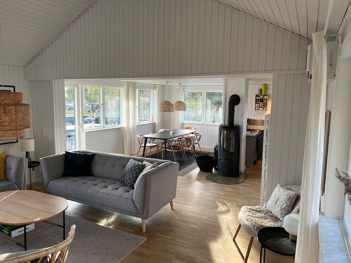 Sommerhus Med 4 Terrasser Tæt På Vesterhavet - 덴마크