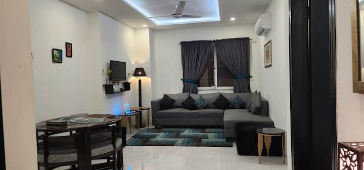 Monarch Royale Manor - Lahore