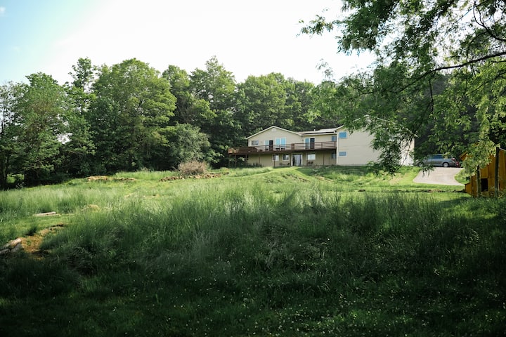 Dreamy Garden Suite Near Nature Preserve - Cazenovia, NY
