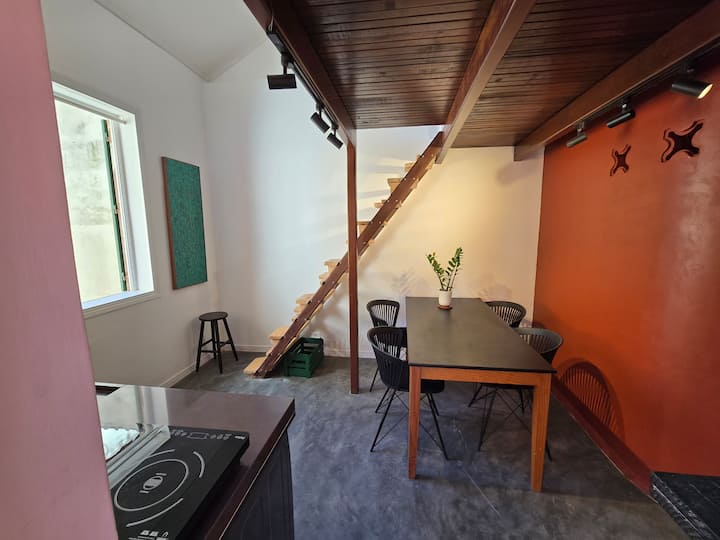 Charmosa Casa Na Urca Com Deck 400 Metros Da Praia - Rio de Janeiro