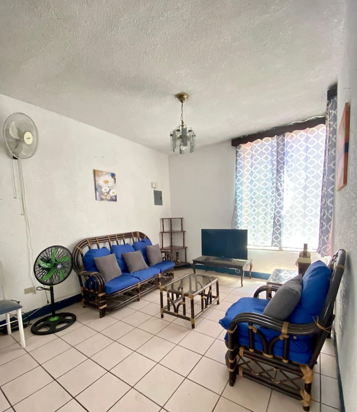 Casa Céntrica Con Todo Cerca + Parqueo Privado - Mazatenango