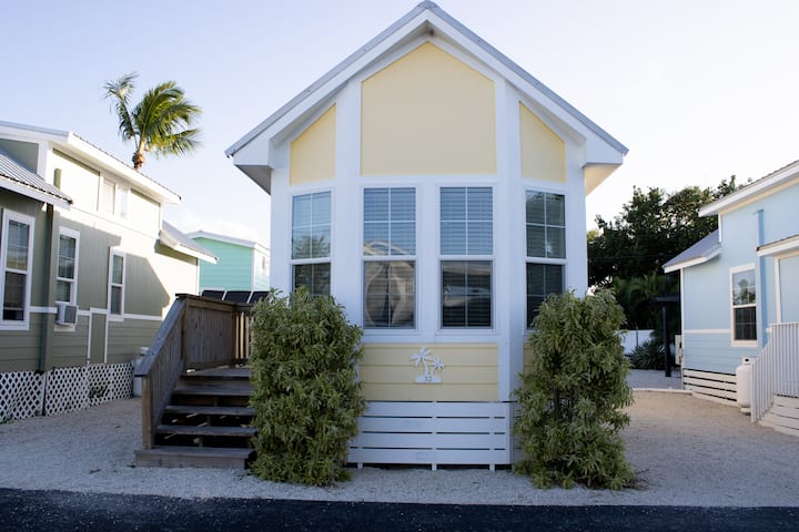 1 Bdrm Keys Cottage With Sleeping Loft Sleeps 6 - Marathon, FL