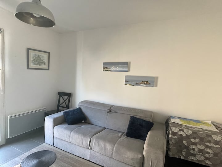 Studio Avec Canapé Convertible Tout Confort - Cancale