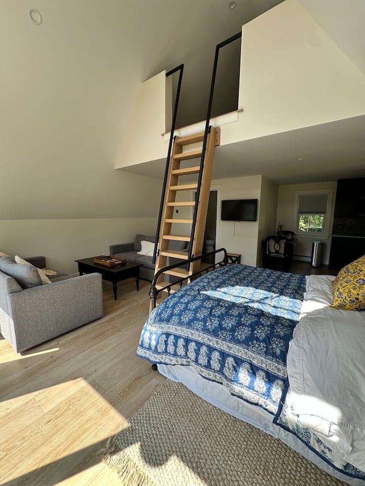 Modern Guesthouse In Mad River Valley
Fernstone - Vermont