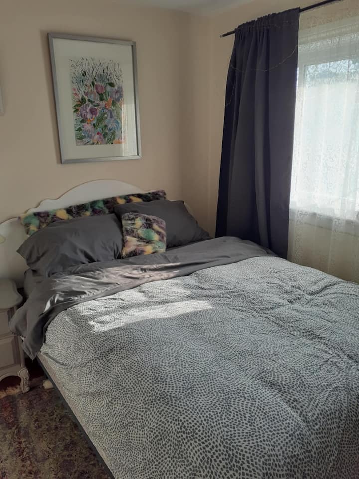 Cozy Double Bed Room - Gatineau
