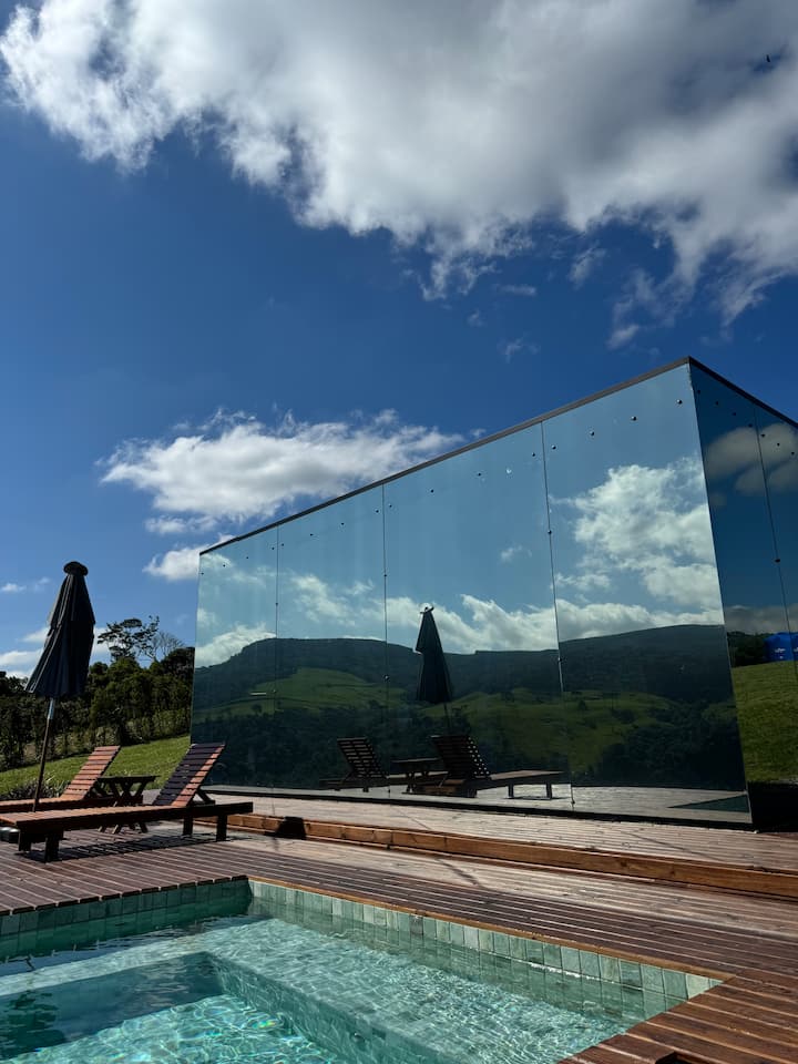 Mirror Cabins - Bom Retiro