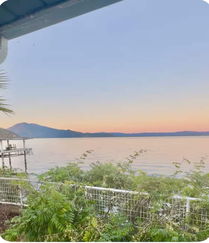 Cozy Lakefront Home With Views And Good Vibes - Nice, CA
