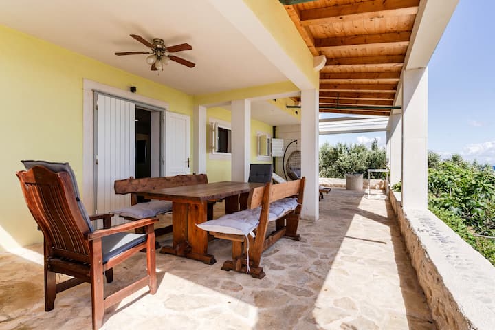 Villamarin-zavala
  Seaview  A1 - Jelsa