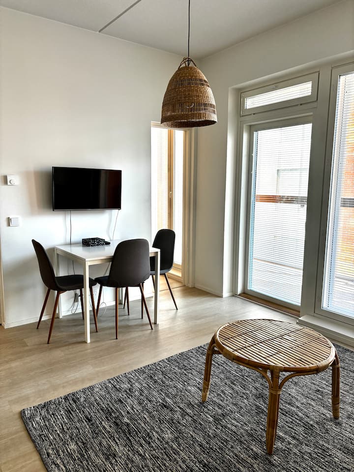 Loistava, Rauhallinen Huoneisto, Parveke, Wifi - Sipoo