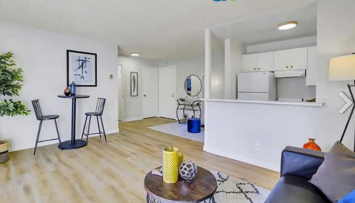 Resort Style Living - Emeryville - 오클랜드