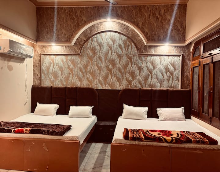 Hotel Radha Madhavam - マトゥラー