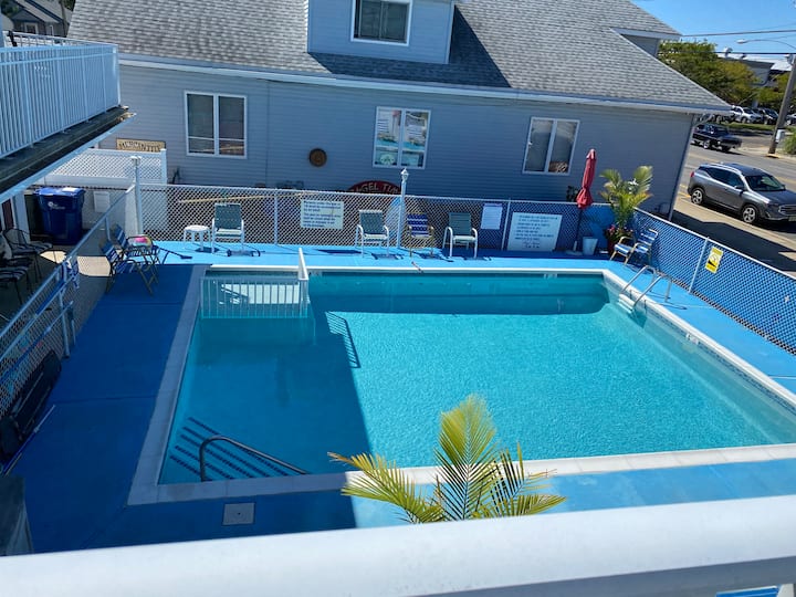 A Lil Somethin’ - Wildwood, NJ