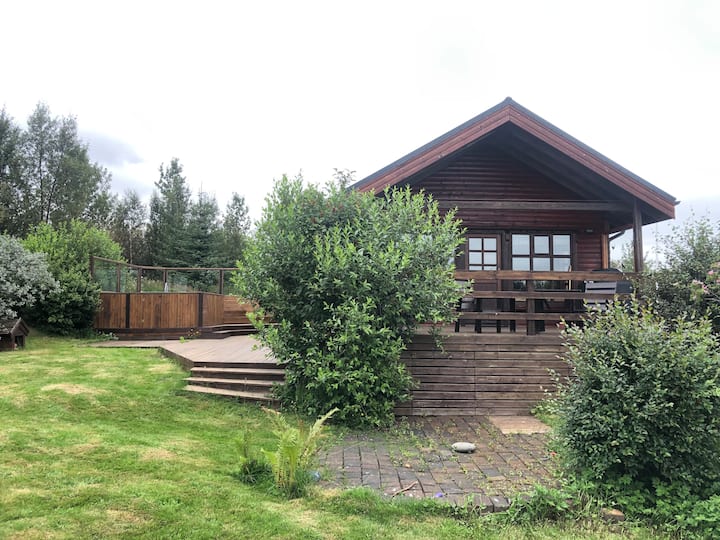 Cozy Cottage W/hottub And A View - Grönland