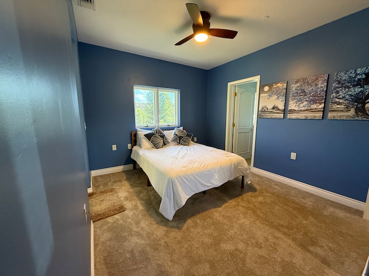Resort Living In The Mountains! (Hot Tub, Pool) - Lakeside, CA