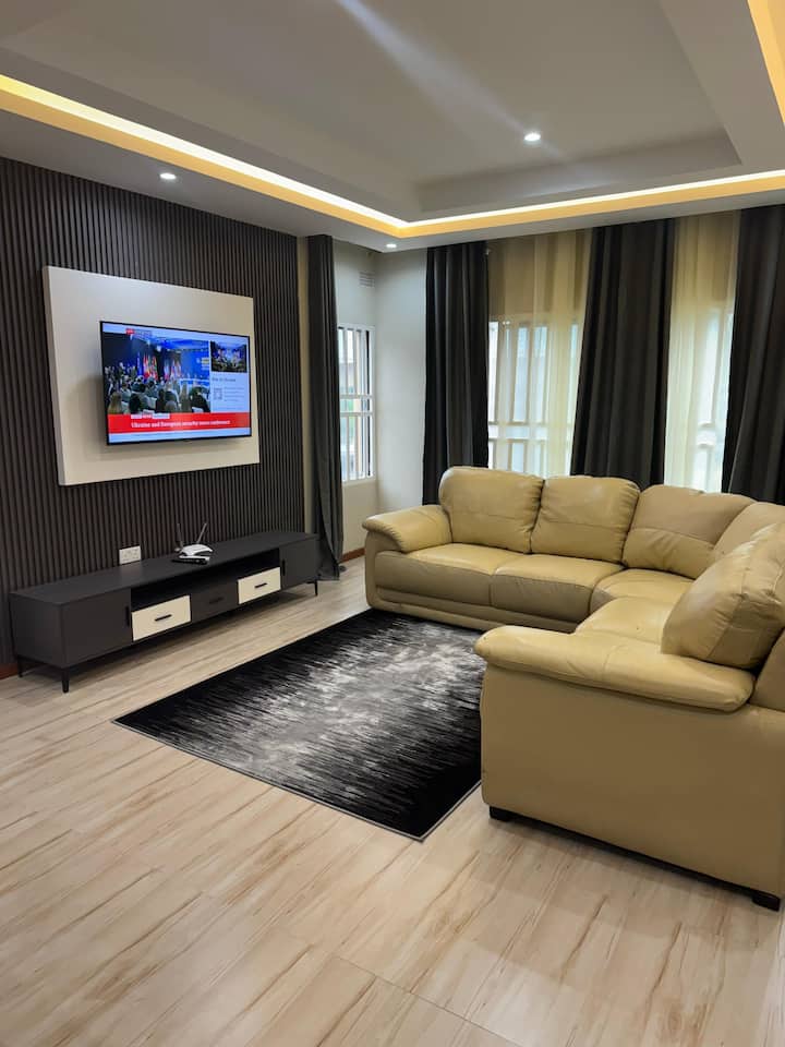 Luxurious Three Bedroom Villa - Lusaka