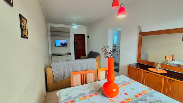 Apto De 2 Quartos Com Wi-fi Em Prédio à Beira-mar - Praia Grande