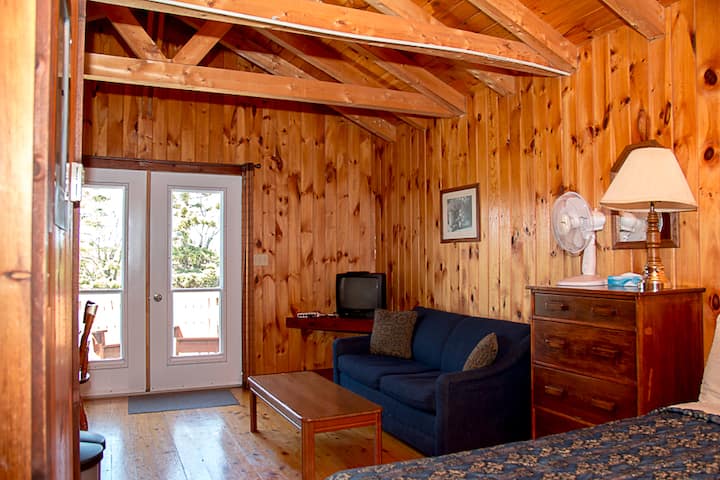 Stanley Bridge Resort - Efficiency Cottage #7 - Prince Edward Island