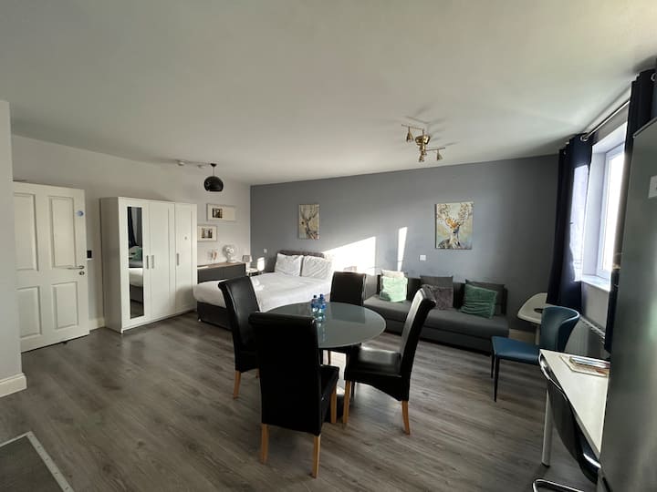 Dublin Citycenter Gorgeous Double Bed Studio - Aéroport de Dublin (DUB)