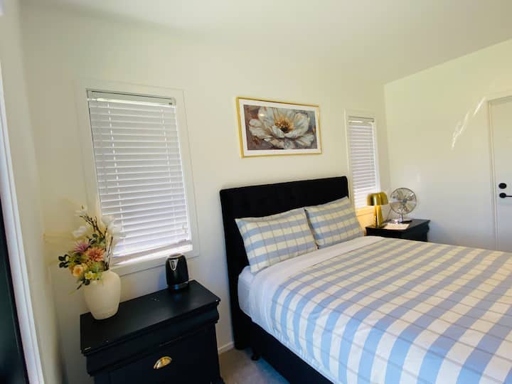 Luxurious Room Private Access - Taupo