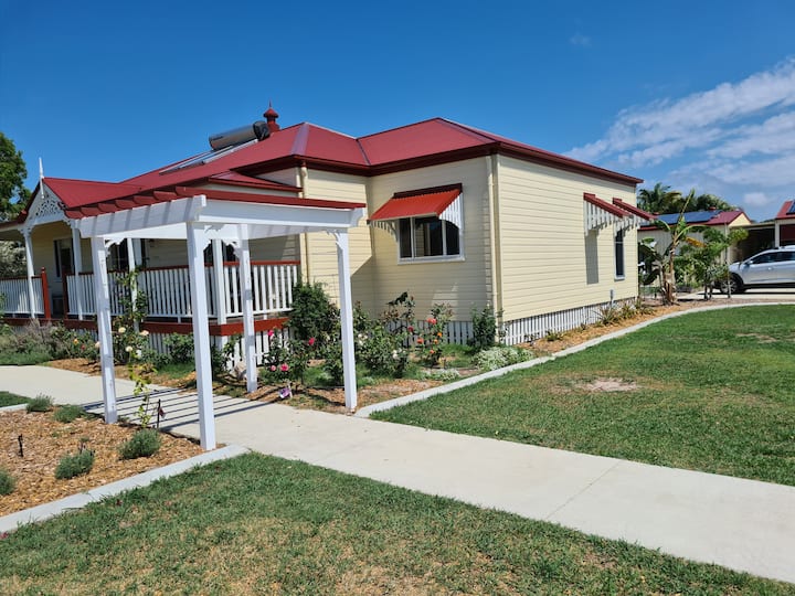 Our Home On The Billabong - Queen - Hervey Bay